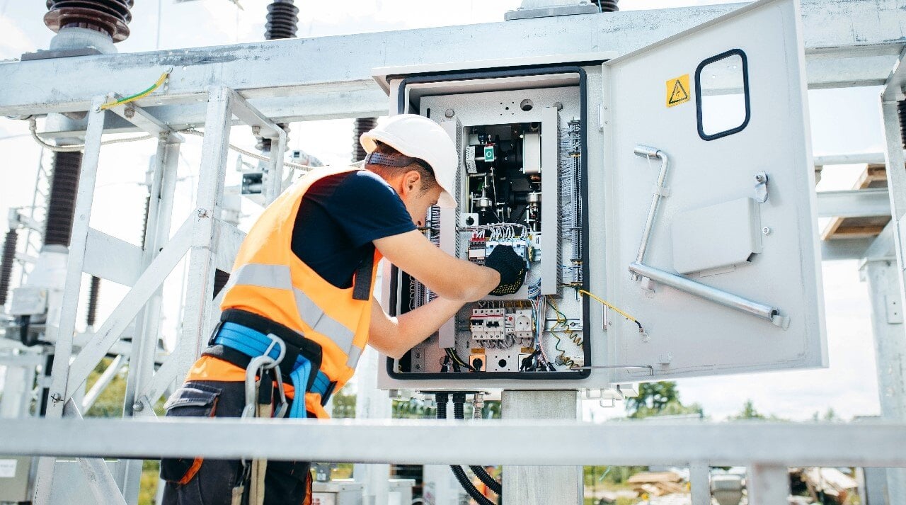 Ensuring Safety and Compliance in Electrical Maintenance: Best Practices and Standards