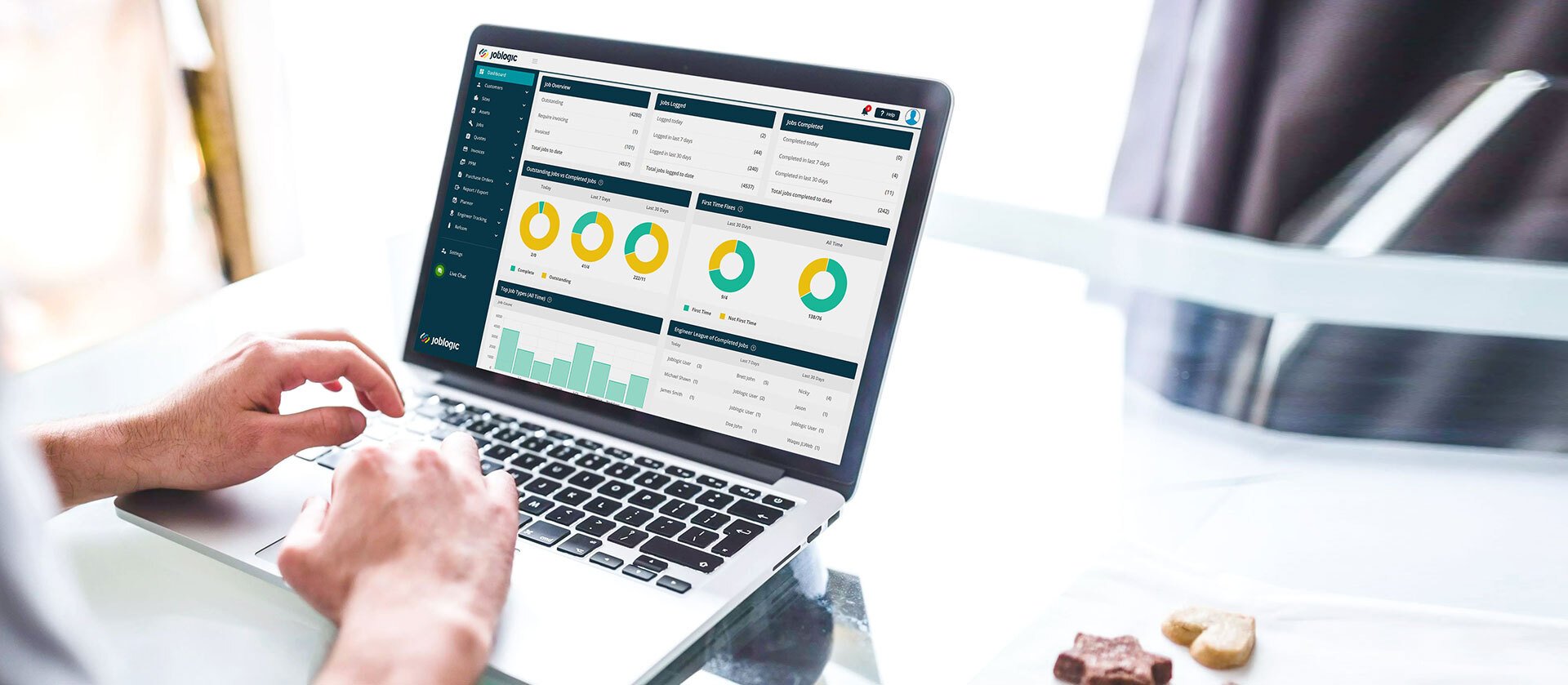 Field Service Management Software: The UK’s Leading Provider